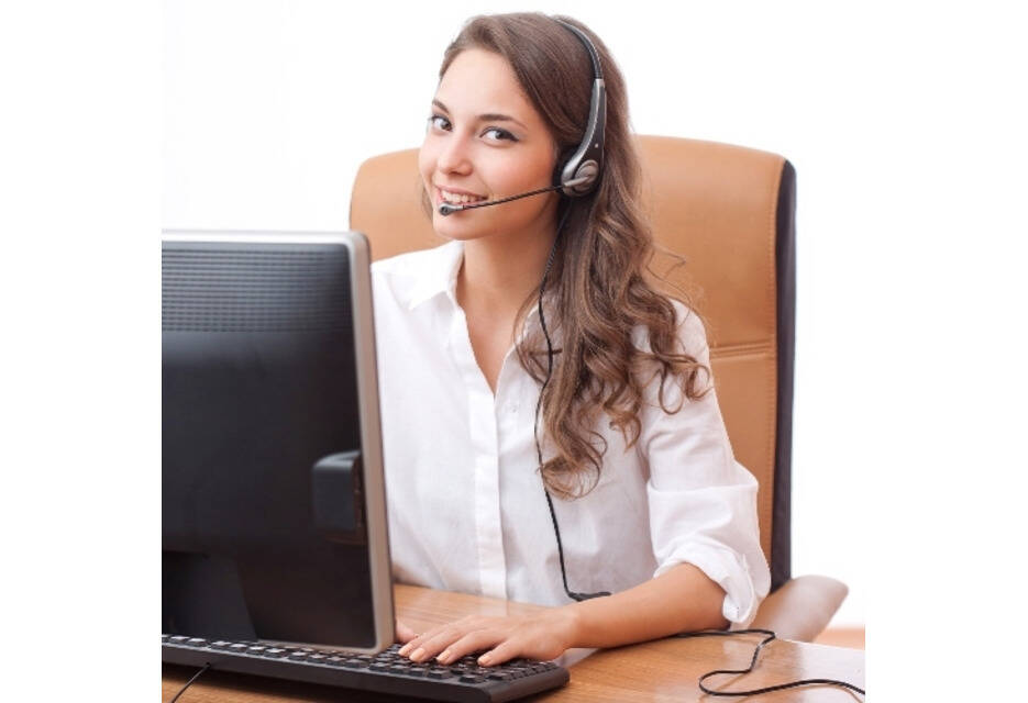 Сотрудница колл-центра подход к клиенту знает, если он мужчина. Вот с женщиной сложнее...