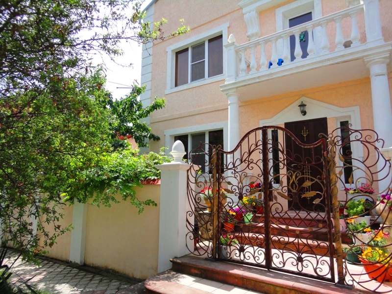 Отдых в Геленджике бронирование. Аренда жилья для отдыха в Геленджике. «На Ботылева» ГОСТЕВОЙ ДОМ