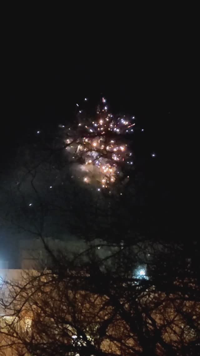 Салют 2024. Новый год 2024. Новогодний салют. Фейерверк.
Ейск 2024. Тутси влог.