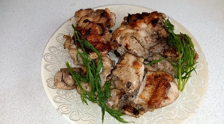 Стейк из курицы всего за 8 минут. Объеденье!.mp4