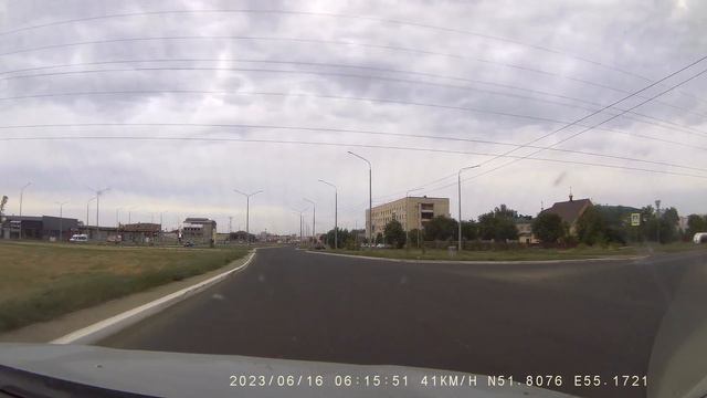 Нормально? Выехал на встречку