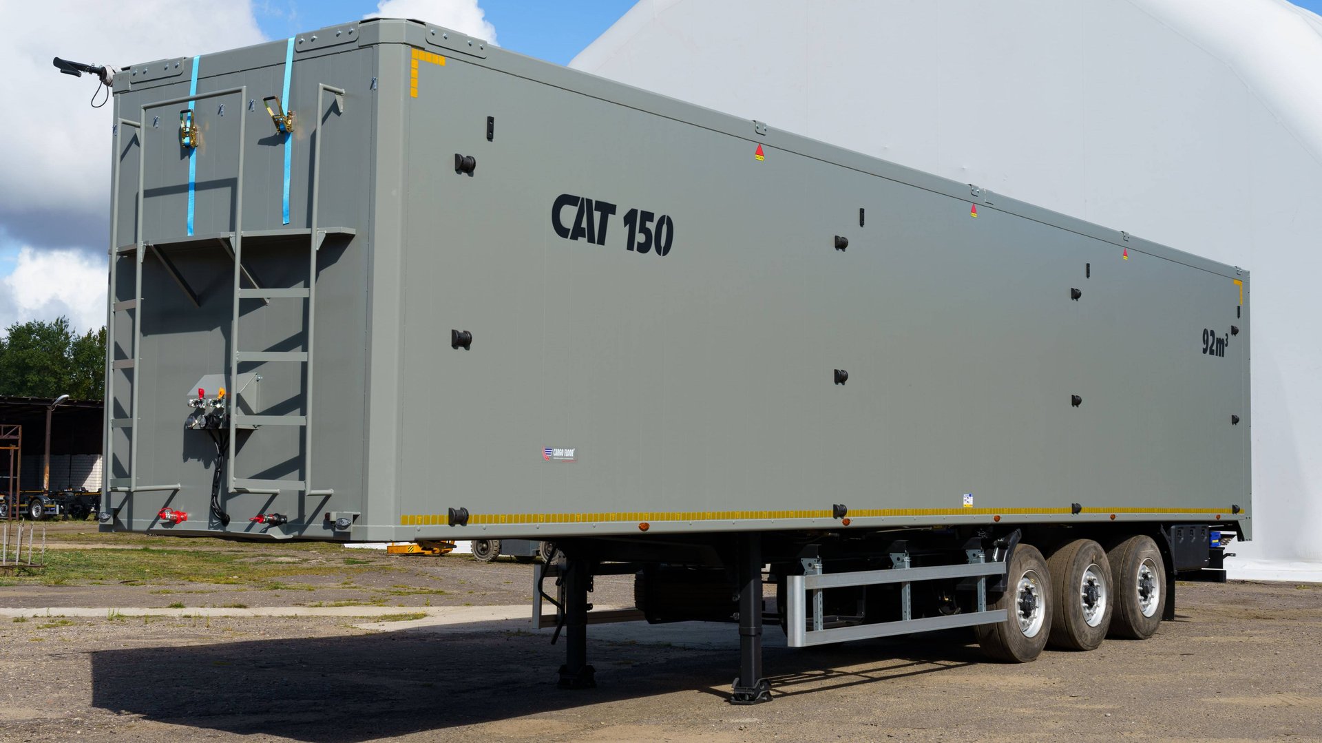 Полуприцеп щеповоз с подвижным полом САТ150