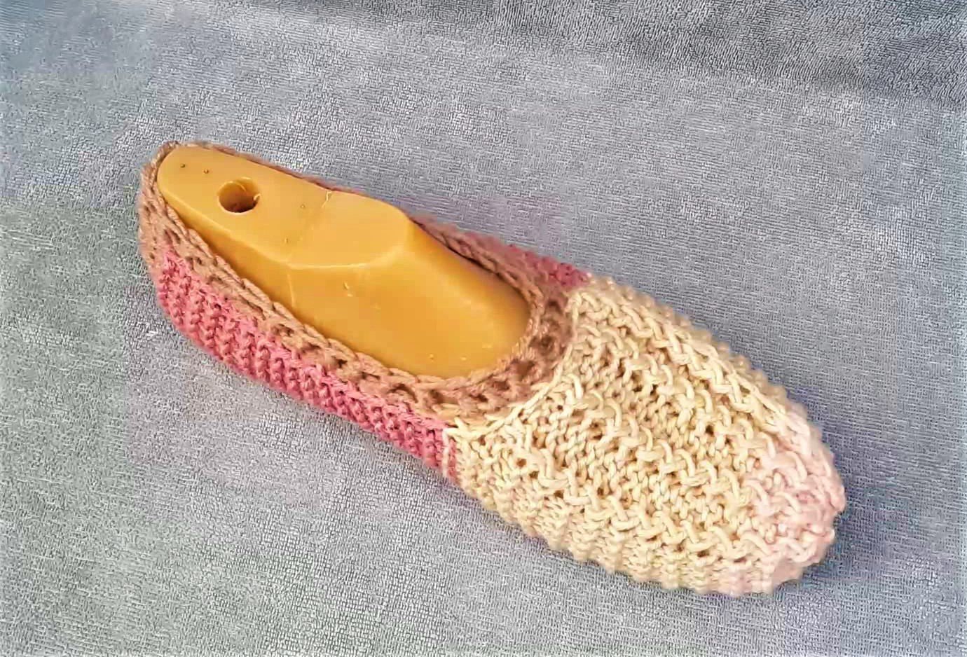 Следки на скорую руку. Очень простой способ вязания следков на двух спицах.