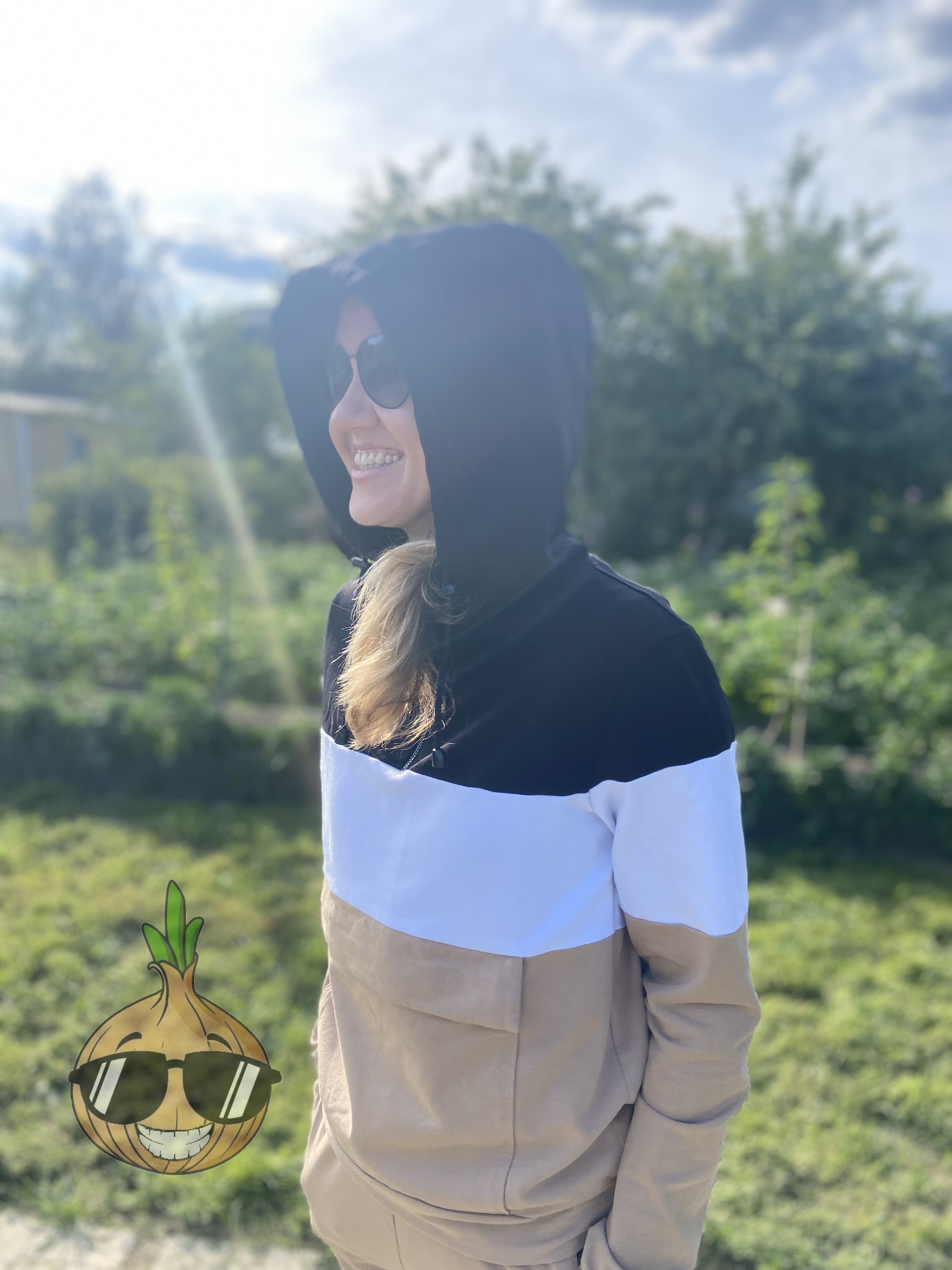 Сшил для супруги легкий летний костюм