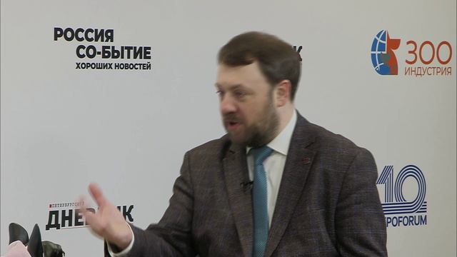 Интервью с Еленой Непомнящей, директором компании «Kombez»