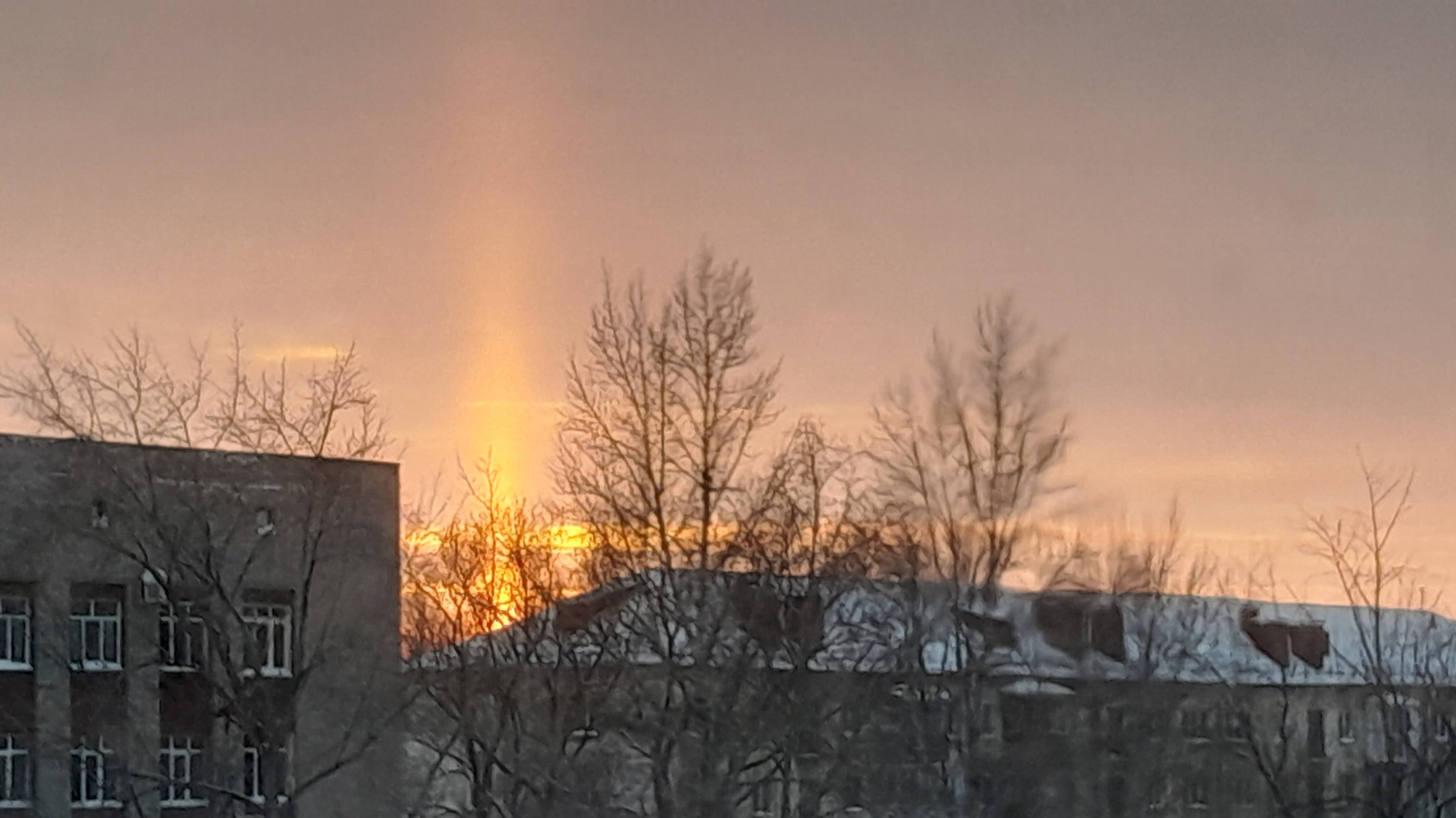 СВЕТОВЫЕ СТОЛБЫ ЭНЕРГИЙ