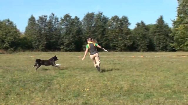 Frisbee Freestyle Елена и Мыша.mp4