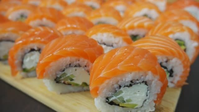 Роллы Филадельфия. Рецепт роллов в домашних условиях.