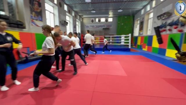 Открытое занятие по теме «Защита от удара ножом сбоку».