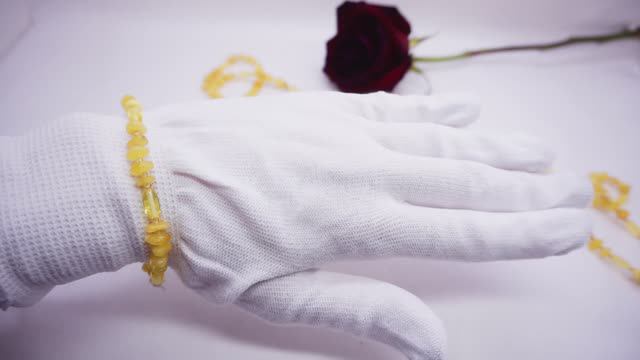 Бусы и браслет