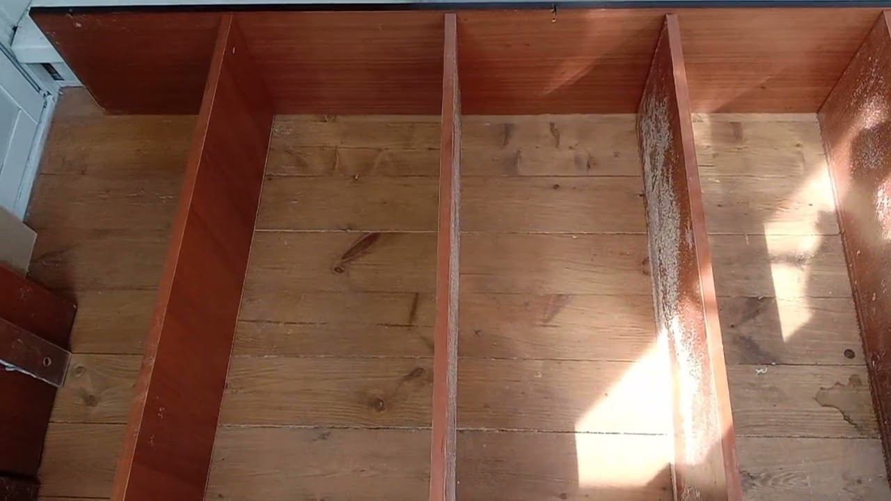 Делаем деревянный стеллаж из остатков шкафа и стола без профессиональных инструментов