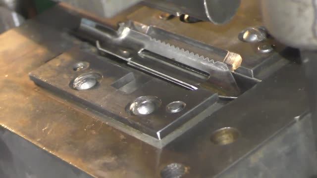 Гибка картофелечистки.