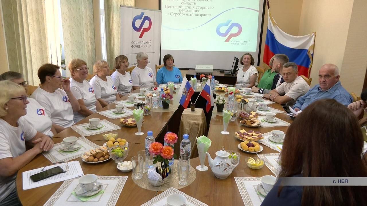 Сергей Ситников ознакомился с работой Нейского центра общения старшего поколения