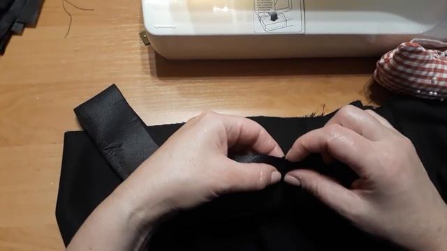 Юбка без пояса. Обработка талиевого среза подкройной обтачкой.mp4