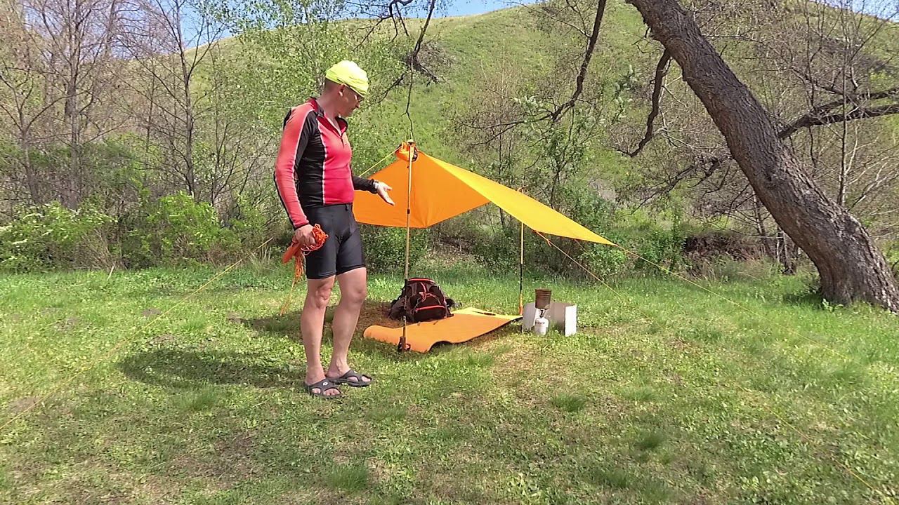 Лёгкий тент для пешего туризма.