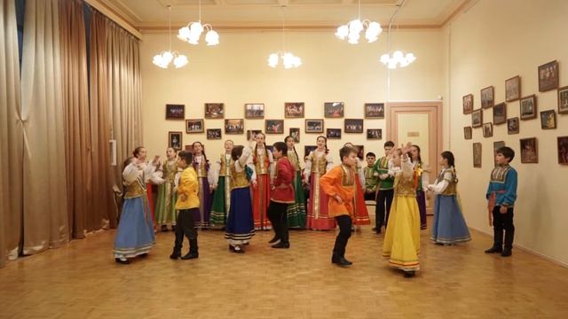 «Ой, сад во дворе», Ансамбль нар. песни "Маков цвет", Ансамбль РНИ "Звонкие узоры"