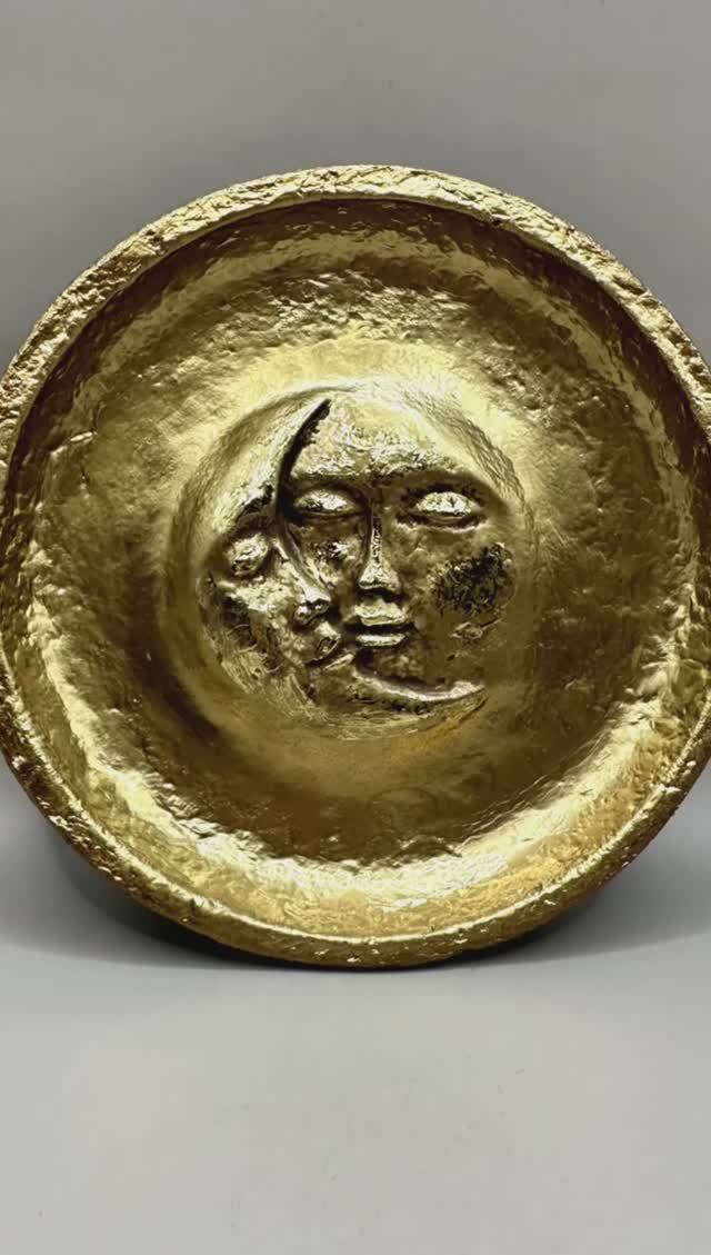 Солнце и Луна - декоративная тарелка ручной работы