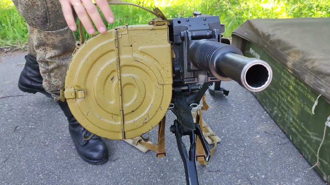 Оружие , которое  50 лет  актуально. АГС-17 "Пламя".  Станковый  советский 30-мм авт. гранатомёт.
