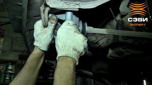 Замена кронштейна растяжки на а/м ВАЗ 2108-21099, 2113-2115