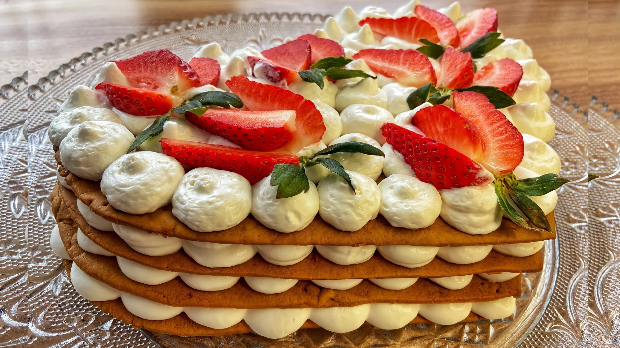 Торт в форме СЕРДЦА с медовыми коржами. Безумно вкусный торт для любимых! | Сегодня Готовлю