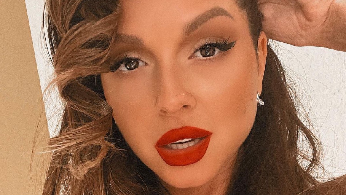 Нюша в кожаных шортах оголила свои мясистые ягодицы: показала прелести на сцене, сразив народ