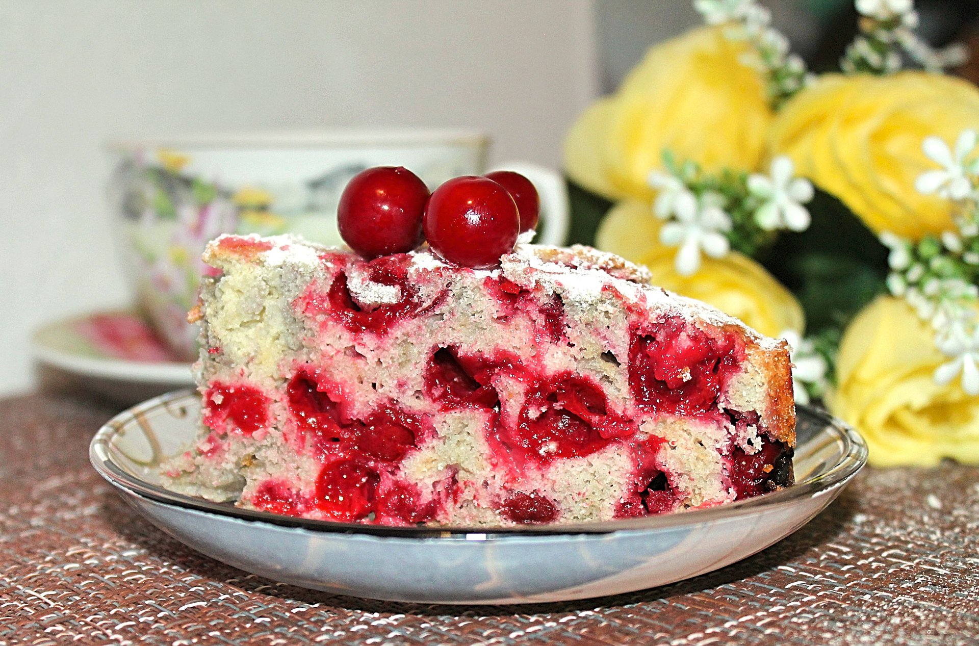 Нереально вкусный пирог с вишней!