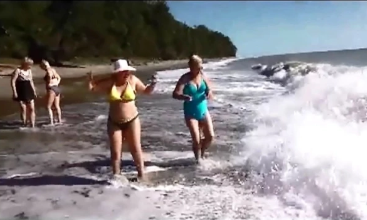 Отдых в Абхазии | Шторм на Черном море