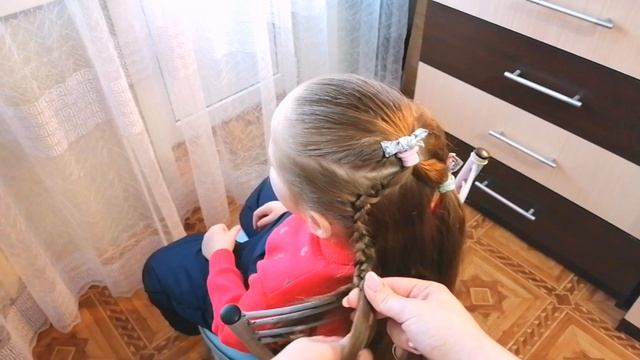 Простая и интересная прическа для девочки.