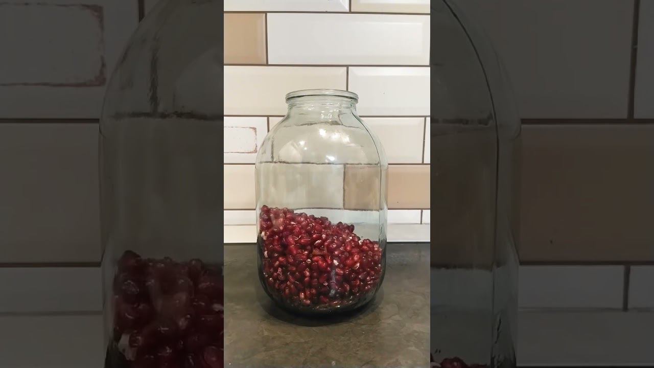 настойка на зёрнах граната. Намного лучше чем на гранатовом соке.