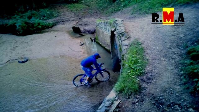 китайская Pinarello DOGMA F8 в Битцевском лесу (+снова про шатуны).