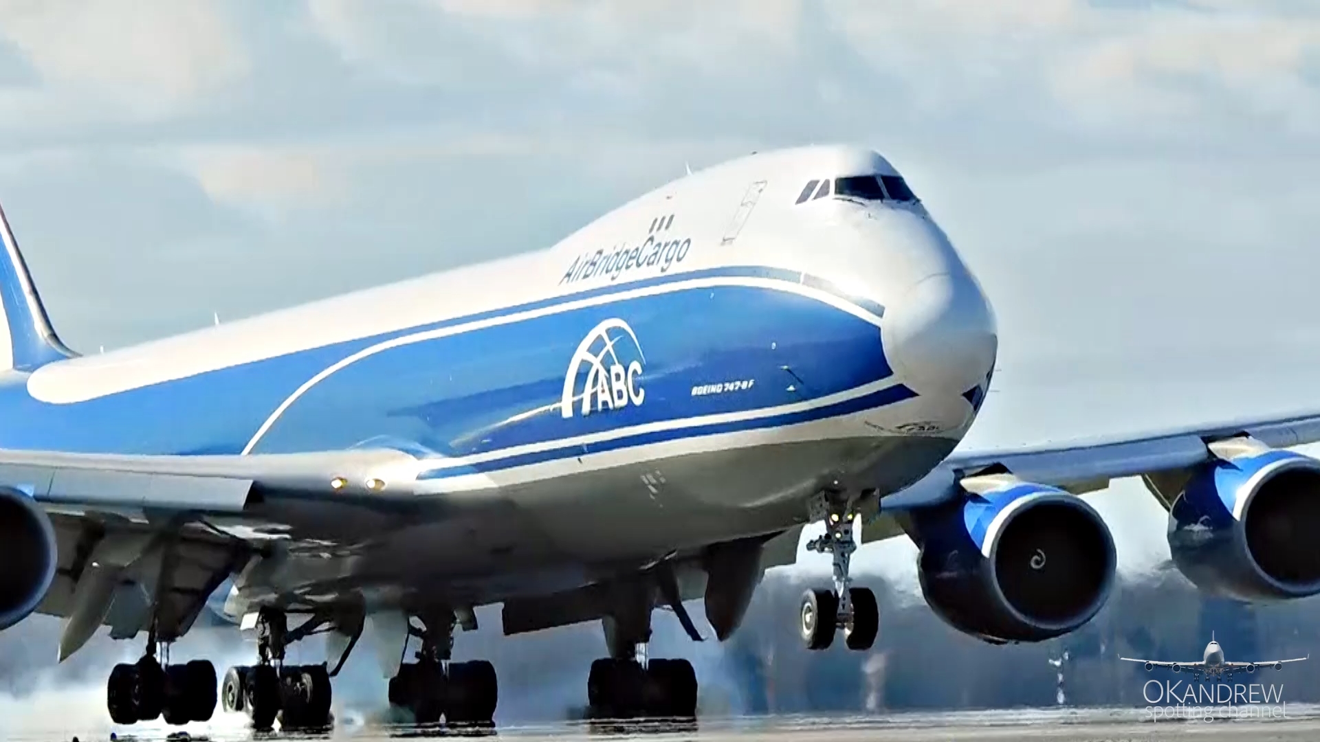 Самолет Боинг 747 - посадка со взмыванием. Двое в Шереметьево.