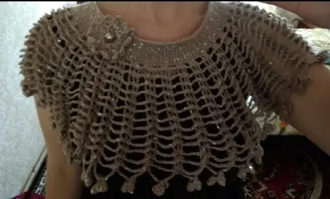 Мастер-класс. Нарядная красивая пелерина с цветком