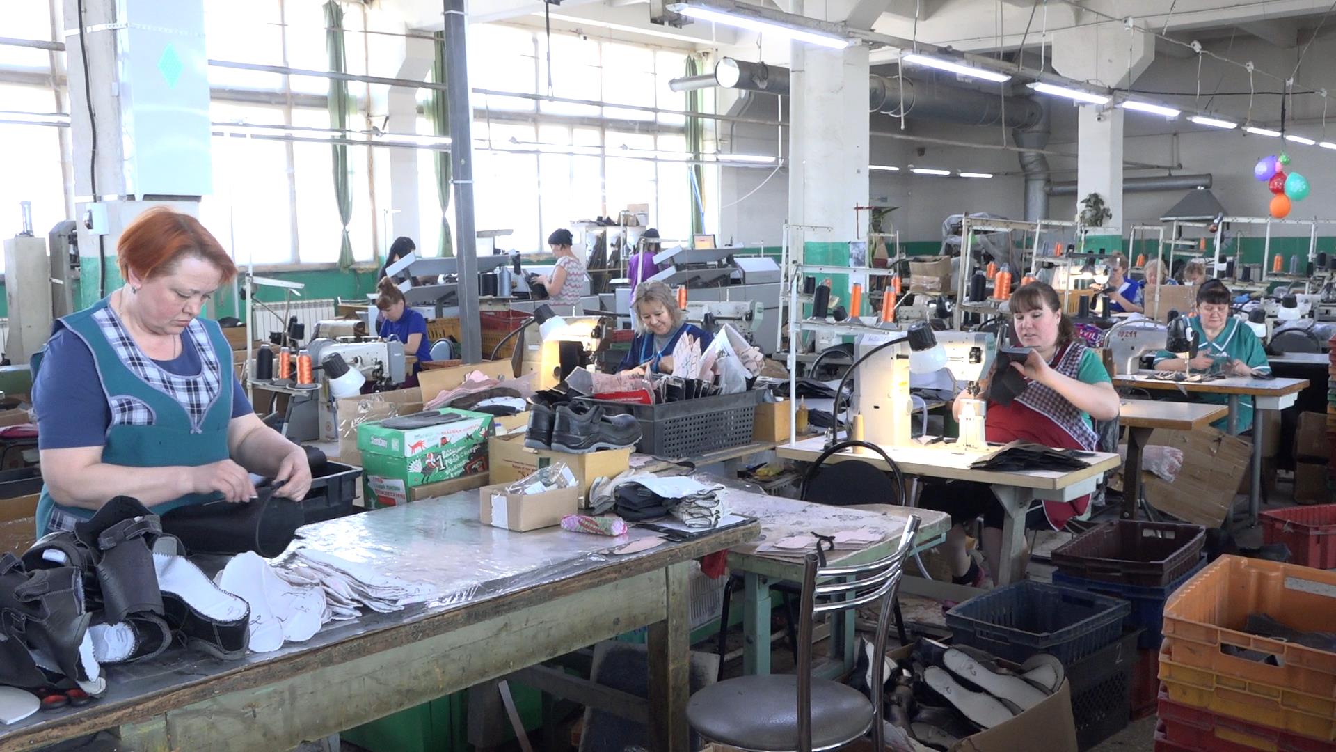 ООО "Спецзаказ" примет на работу швей.