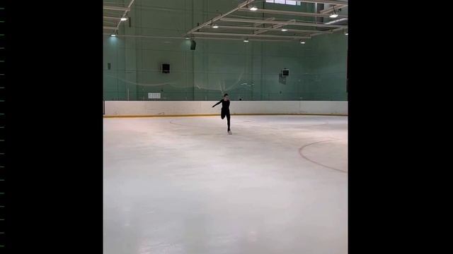 Камила Валиева исполнила сложнейший технический элемент на тренировке  смотреть видео