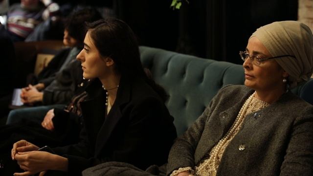 "ВОВРЕМЯ ВРЫТЬСЯ". Читает Мабуд Магеррамов.