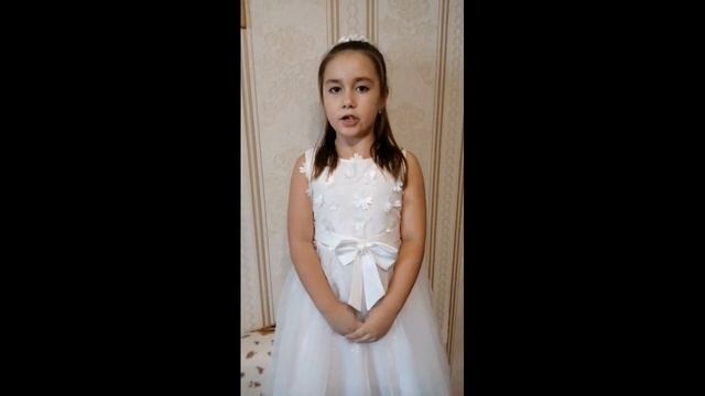 Падикова Ксения, 6 лет, С. А. Есенин 'Берёза'