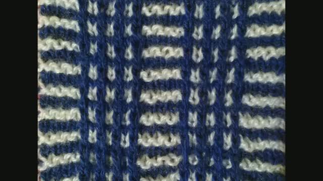 Двухцветный узор. Вязание с нуля. Узоры спицами. Простые узоры спицами. Вяжем вместе..mp4