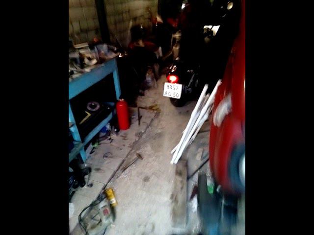 Странные звуки из гаража