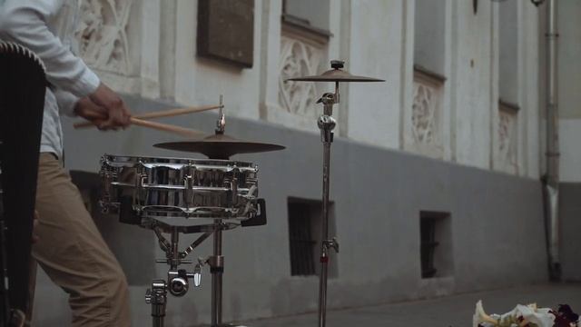 Street musician.mp4