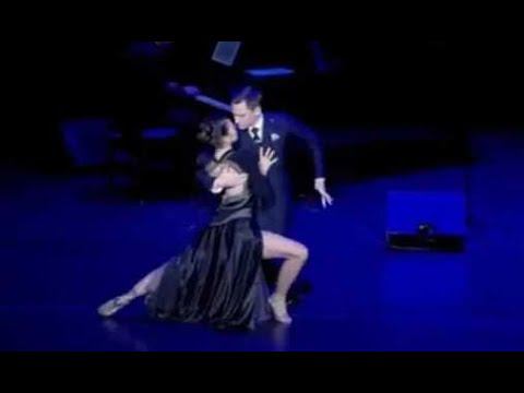 Песня «Танго белокурой бестии»