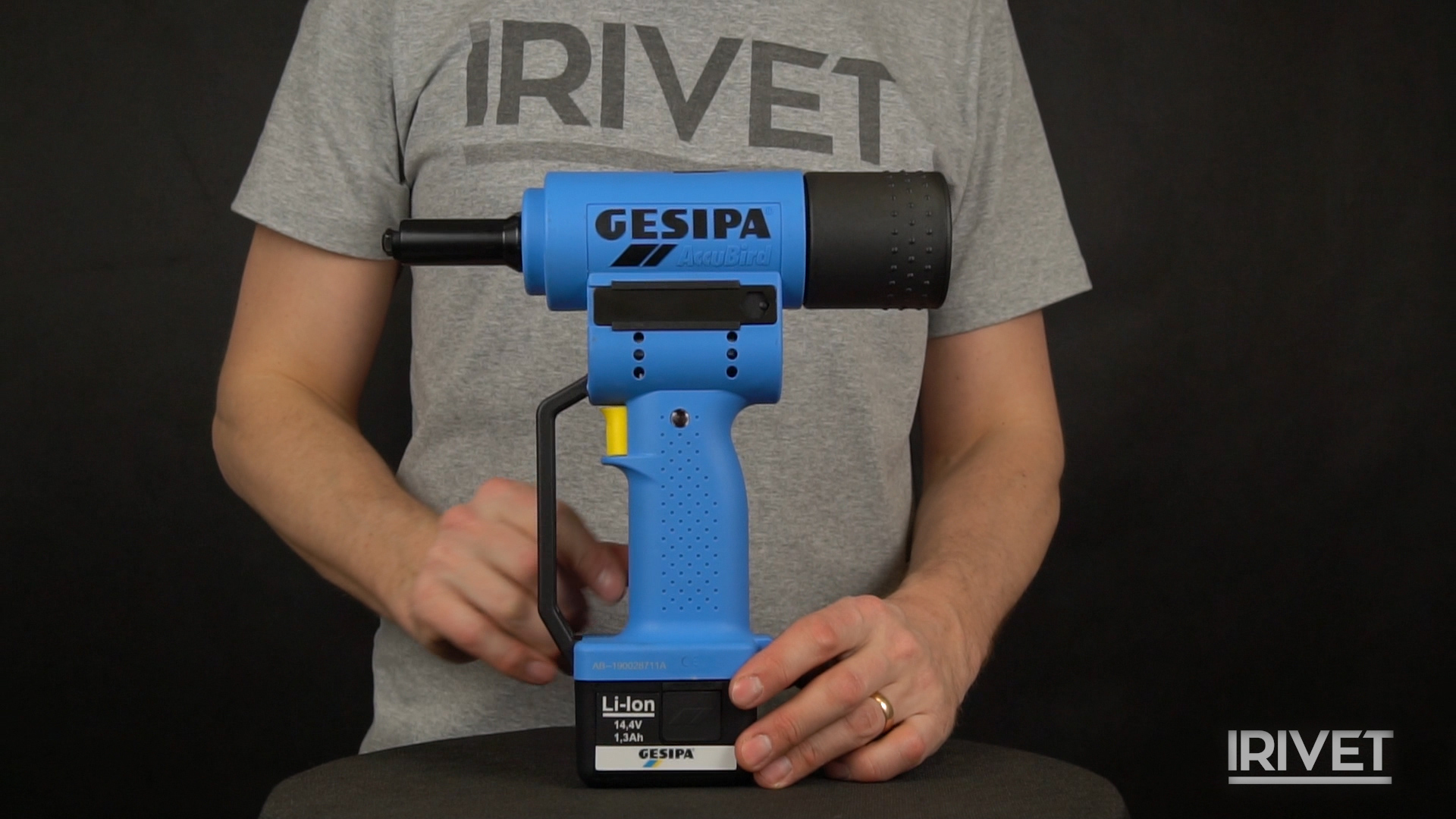 GESIPA ACCUBIRD - аккумуляторный заклёпочник для установки вытяжных заклёпок Ø 2.4 - 6.0 mm