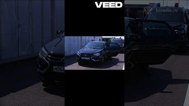 Путин за рулем новой Лады Аура!!!