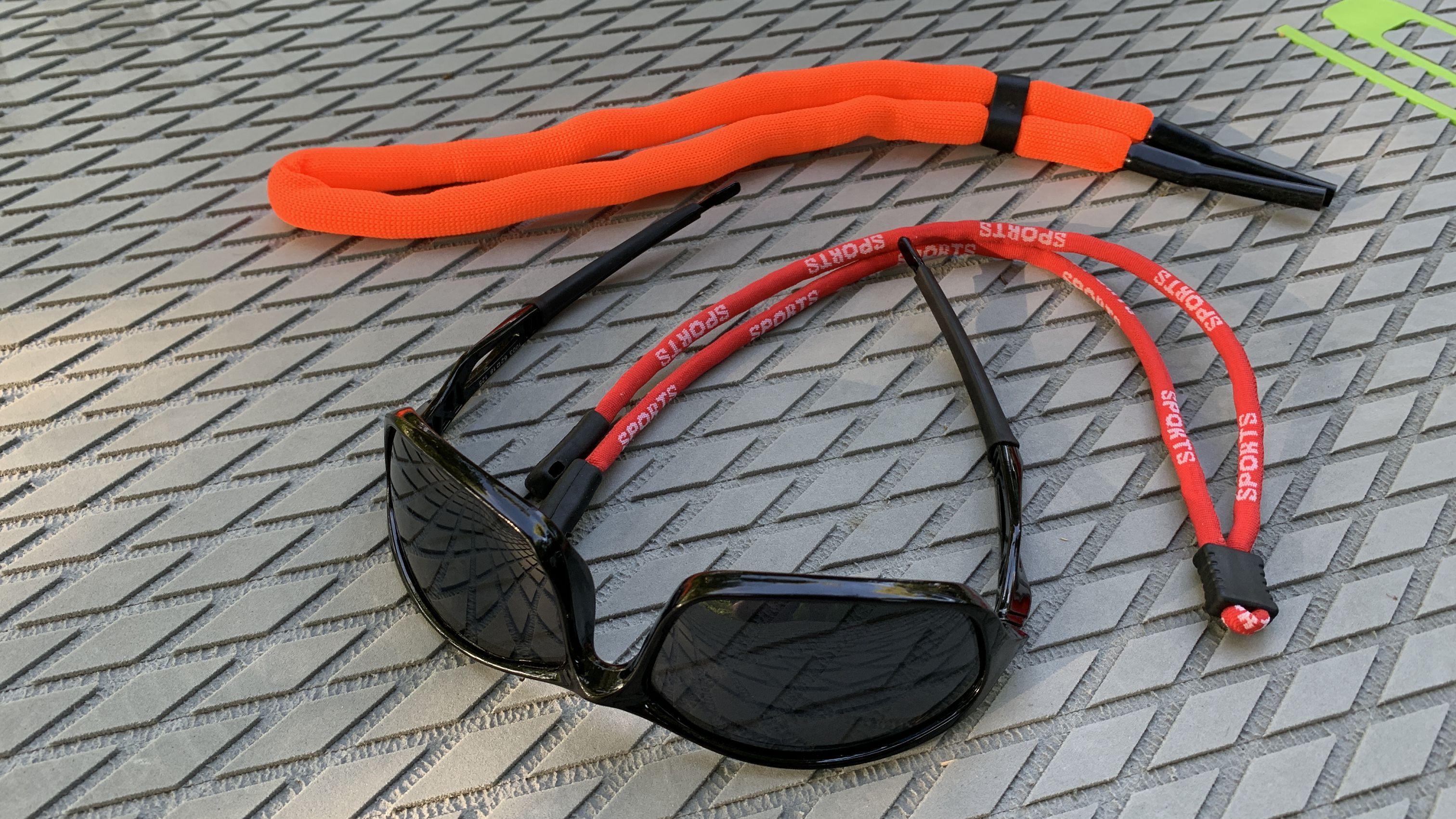 Шнурки поплавки для очков