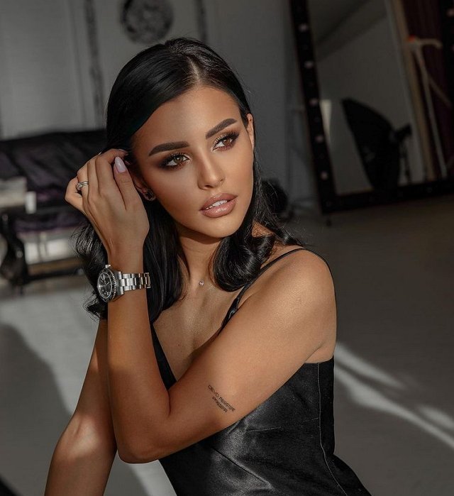 ДОМ 2 ЗА КАДРОМ - Кристина Бухынбалтэ рассталась с Барзиковым и развлекается с Опенченко