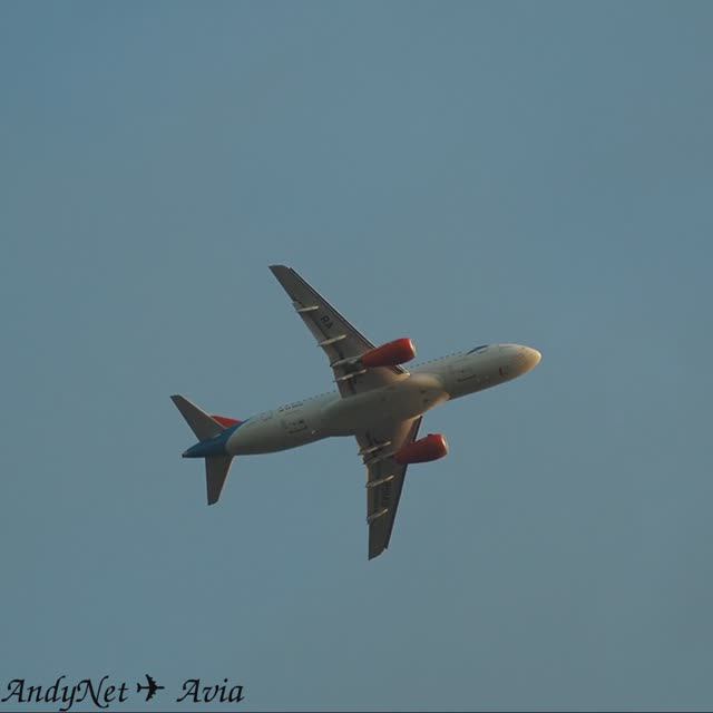 Sukhoi Superjet 100-95B авиакомпании Азимут [RA-89149] подходит к Внуково (VKO/UUWW) 30.05.2024