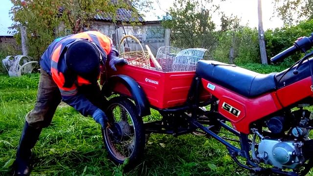 Замена колёс у мокика ЗиД 50-02