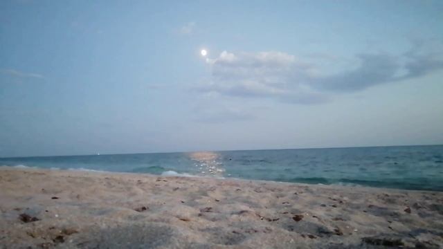 Крым. 2021 г. Август. Часть 3. Песчаная коса Беляус - Прибой.