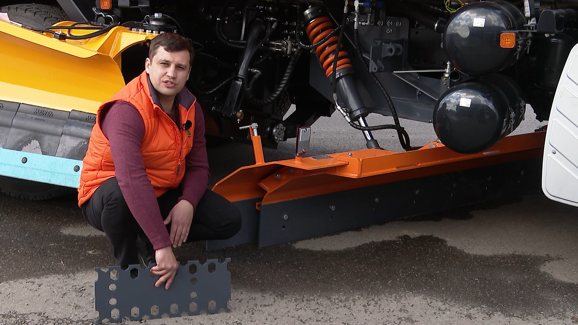 Грейдерный межосевой отвал Меркатор. Все гениальное - просто!