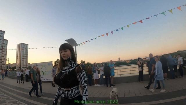 Видеоселфи от модели, расписанной художником - каллиграфистом Юрием Вольфом в стиле  вязь