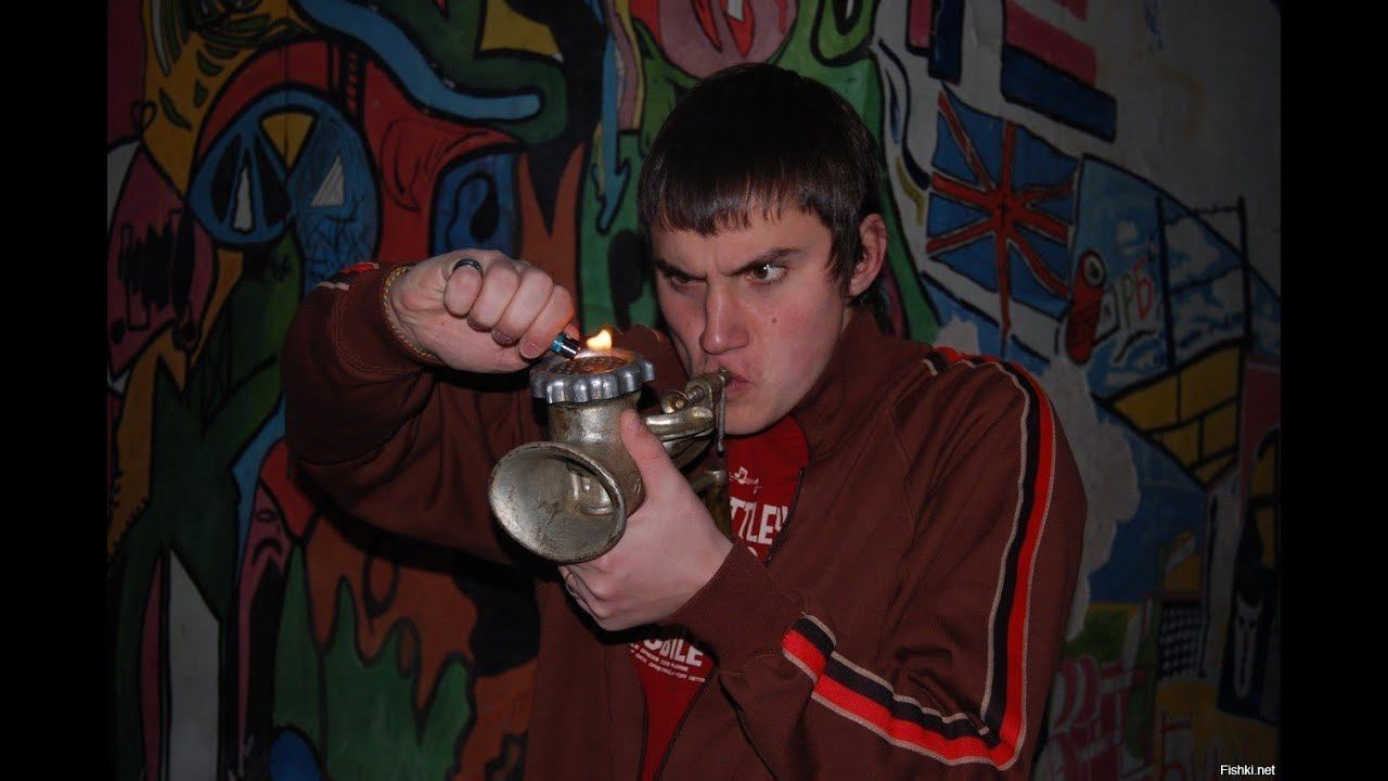 Наркот, бухаешь, иди с миром, а вы полицию ругаете.